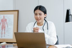 How to Request a Doctors Note: A Guide for Patients and Caregivers