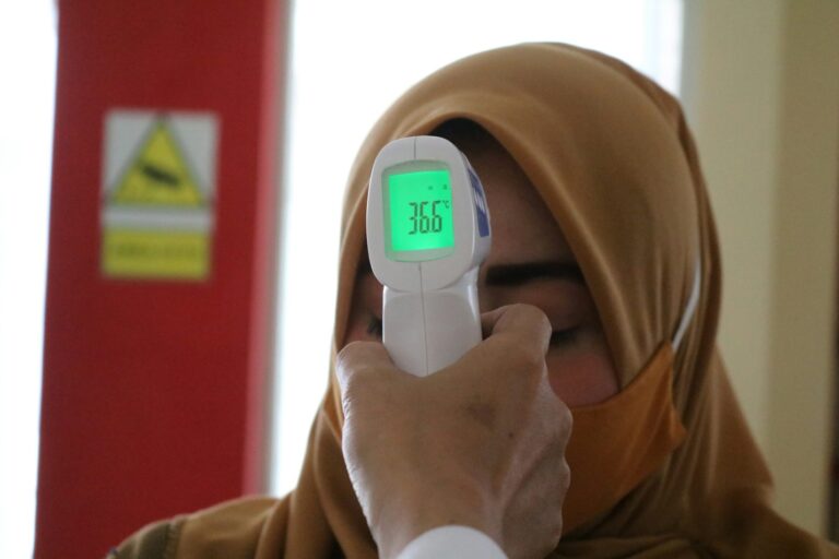 How Long Does Fever Last in Viral Infections? - MY DR'S NOTE