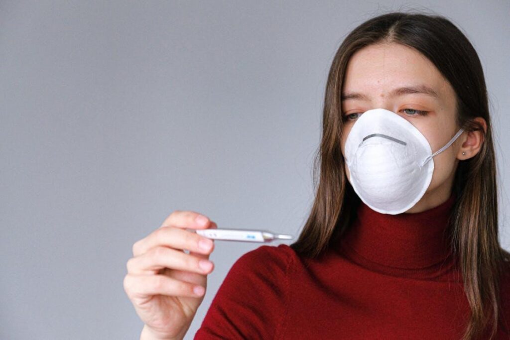 How to Reduce High Fever at Home Safely - MY DR'S NOTE